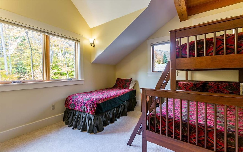 Perfect 6 BR Mountain House on Okemo across from Suncatcher lift ...