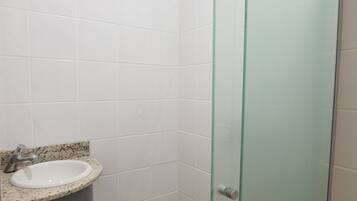 Quarto Duplo Comfort | Casa de banho | Artigos de higiene pessoal grátis, toalhas fornecidas