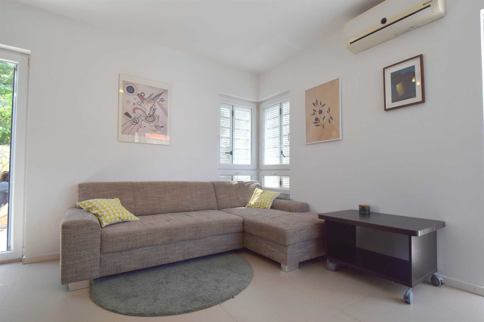 Apartment Rosemary Mit Drei Schlafzimmern - Malinska