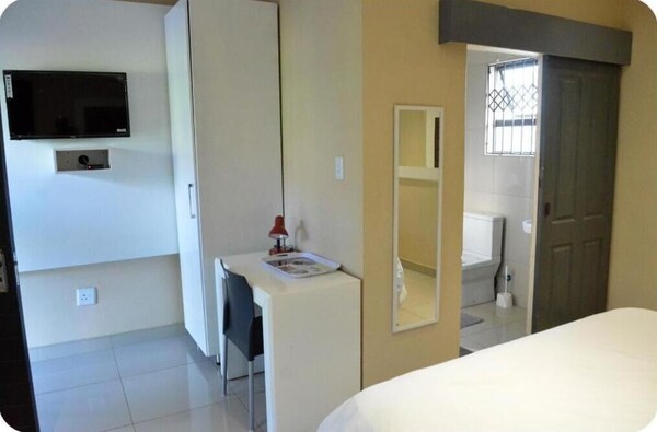 1 Oak Lodge - Thohoyandou