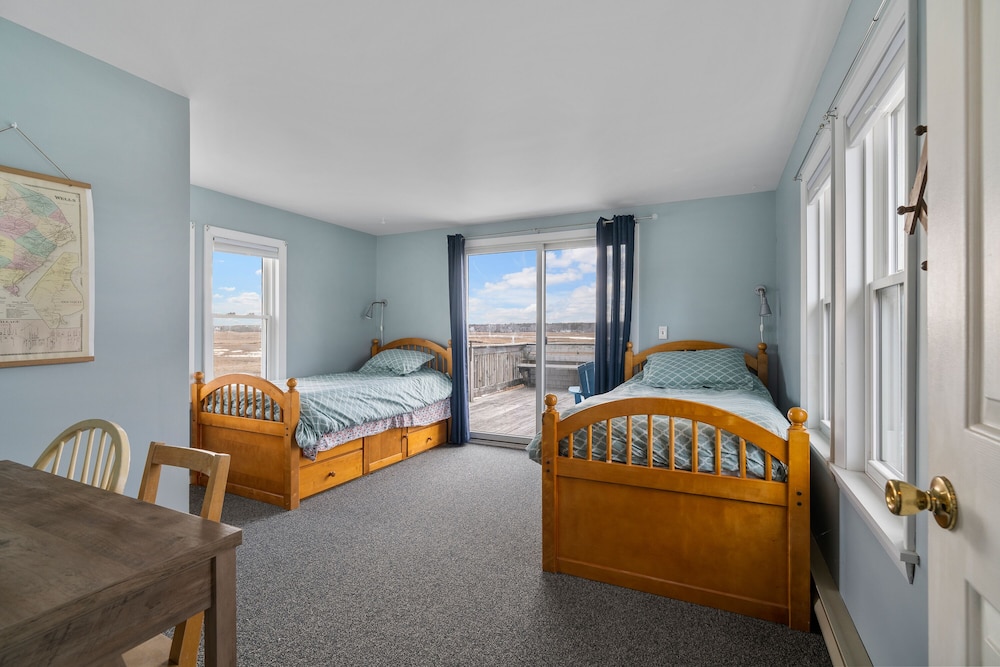 Best Of Both Worlds. Views Of The Ocean With Tranquility Of The Wells Marsh. - Wells, ME