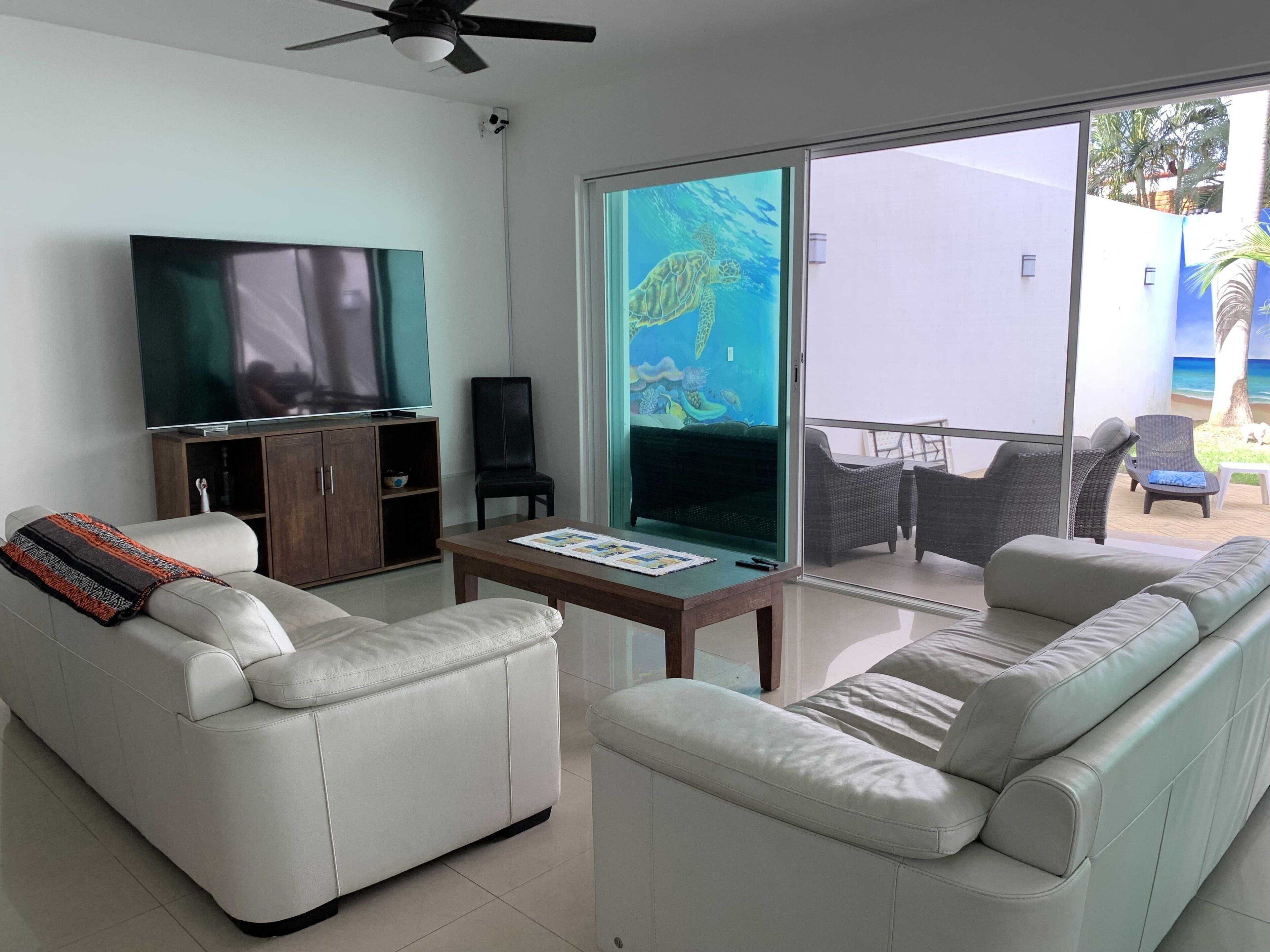 Family-sized Private Home Walking Distance To Airport! 2 Min (Car) To The Ocean. - Cozumel