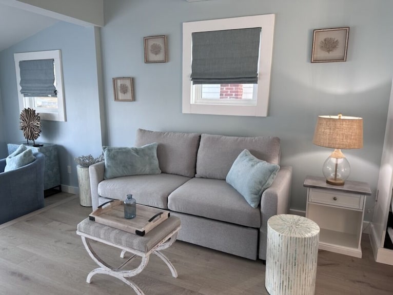 Newport, Coastal Retreat! Boat Dock , Jet Srental & Private Chef Available.. - Fall River, MA