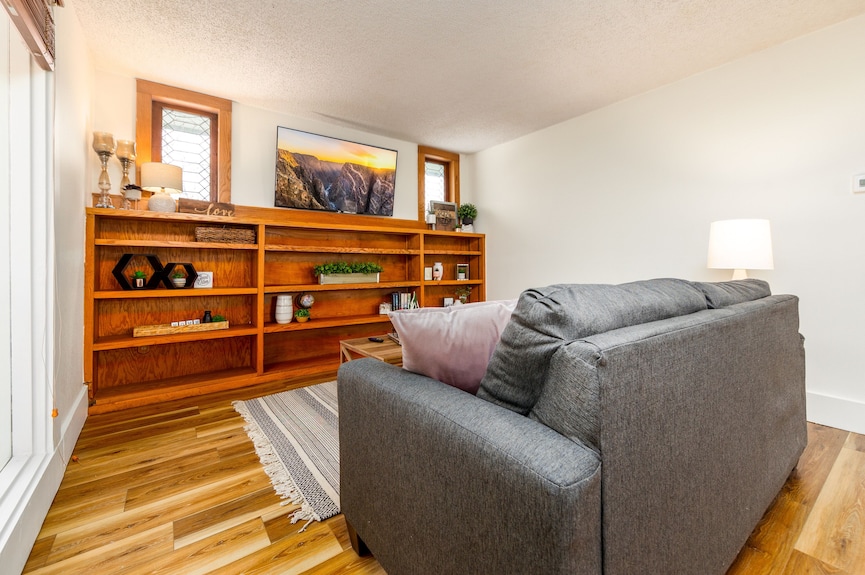 New! Lovely 1br. Walk To Main St - Montrose, CO