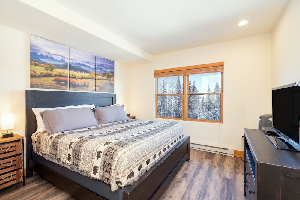 Bear Creek Lodge 309b 1 Bedroom Hotel Room By Alpine Lodging Telluride - Colorado