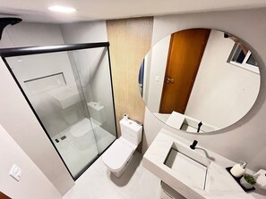 Apartamento | Casa de banho | Um polibã 