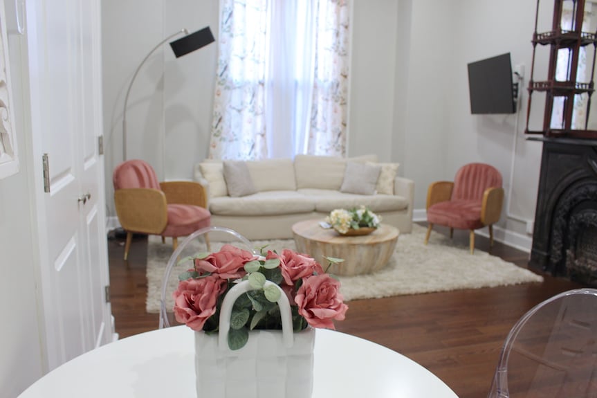 Spacious 1br Apt W/ Character 10ft Ceilings W/d! - Albany, NY