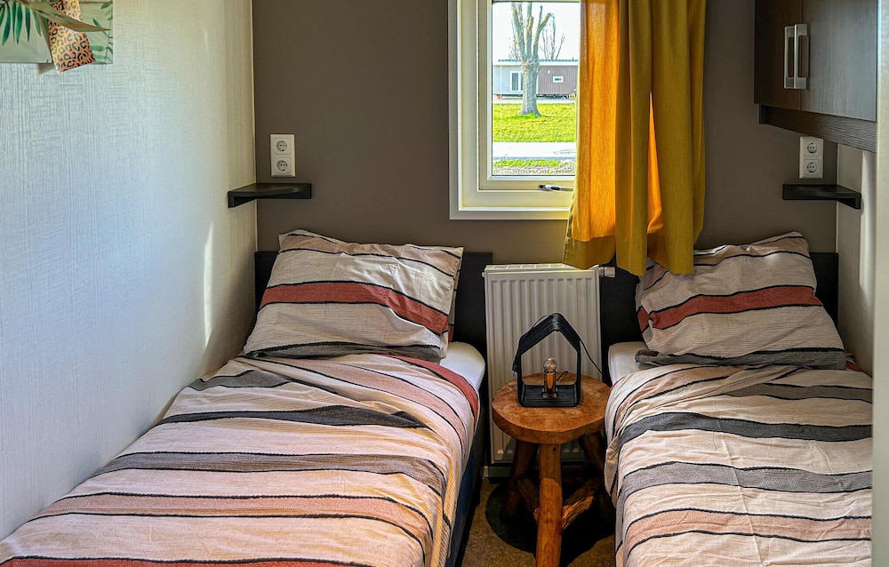 Schönes Haus In Scherpenisse Mit Küche - Wemeldinge