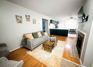 Apartamento | Sala de estar | TV de ecrã plano 