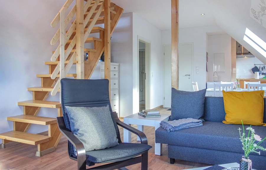 2 Bedroom Awesome Apartment In Loxstedt - Brake