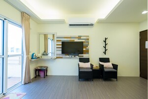 Quarto Triplo Superior | Quartos insonorizados, Wi-fi grátis, roupa de cama fornecida