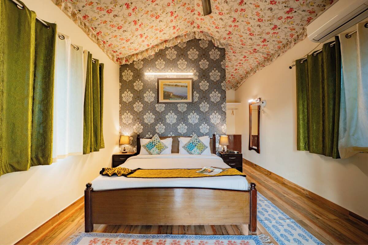 Quarto Duplo Premium | Minibar, quartos insonorizados, Wi-fi grátis, roupa de cama fornecida 