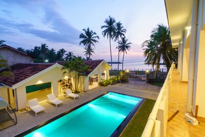 Shangrela Beach Resort By ARK