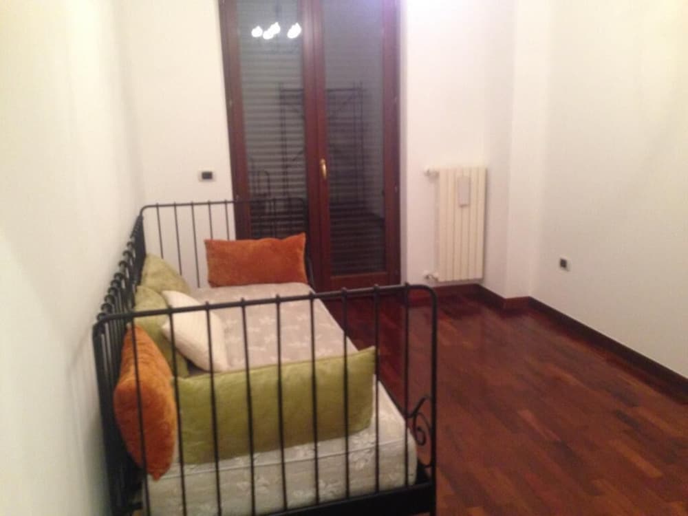 Well-furnished Apartment Near The Center And The Waterfront - Trani