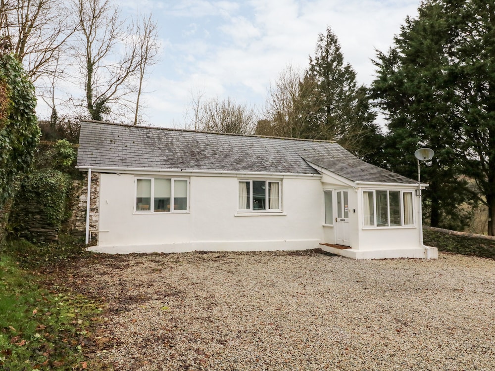 Priory House Cottage - Barnstaple