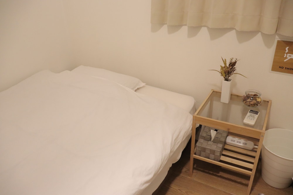 2-minute walk from Tenjinbashisuji Rokuchome Station! A house with a ...