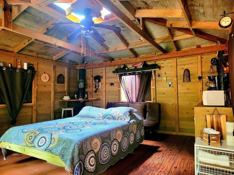 Cabaña Aislada En La Selva Con Tragaluz Y Fogata En Rincón - Rincón