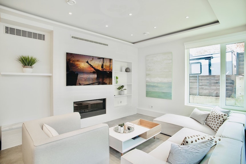 Beautiful Modern Award Winning Guest Home- N.van - バーナビー