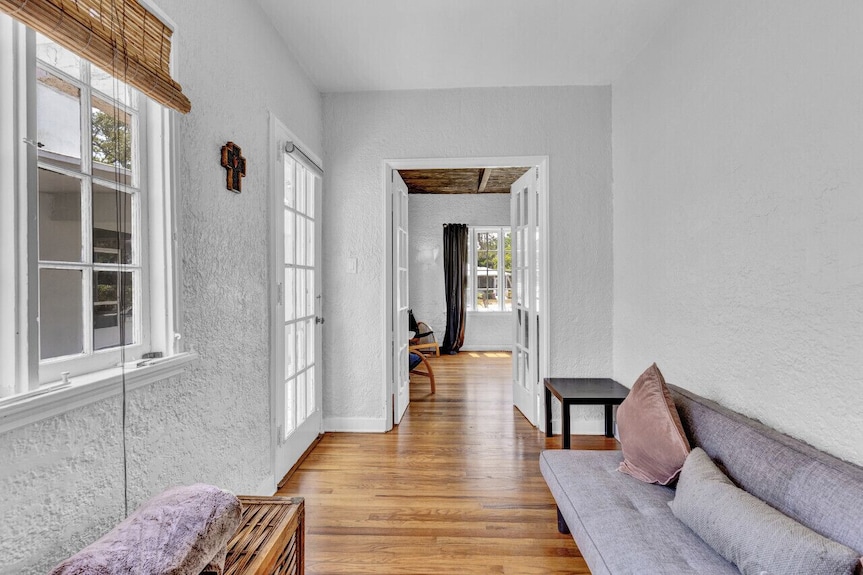 Spanish Beach Bungalow Mainhouse - Ormond Beach, FL