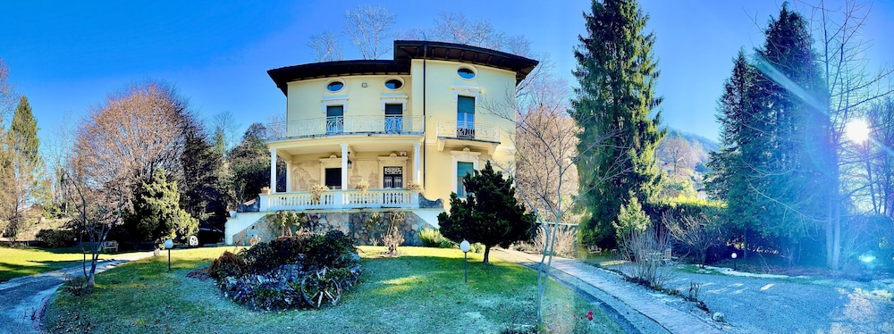 La Villa Del Lago - Provincia di Novara