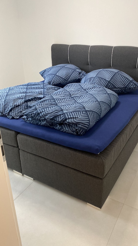 Neubau, Schön Sauber Eingerichte 2 Zimmerwohung - Wiesbaden