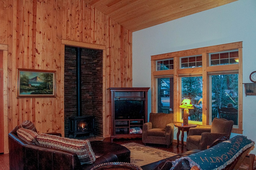 Pine Grove Cabin, Sisters Oregon - Sisters, OR