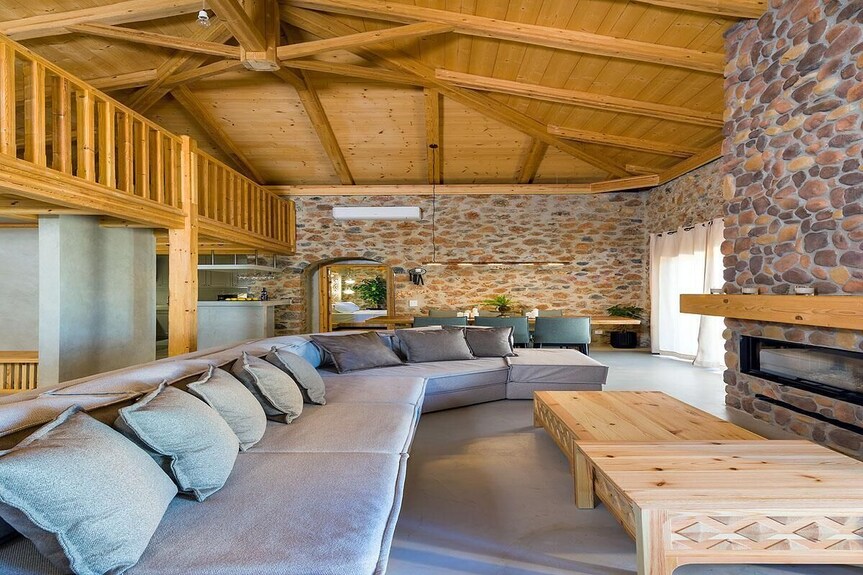 Unique 4 Bedroom Villa With Total Privacy - Agios Nikolaos