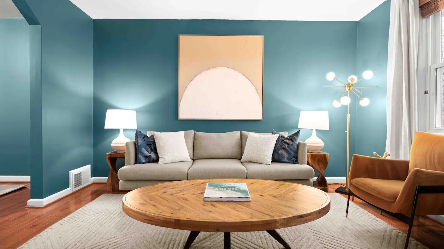 King Beds <> Walk To Metro - Stylish Suite Xcape - Alexandria, VA