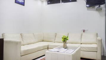 Área de estar no saguão