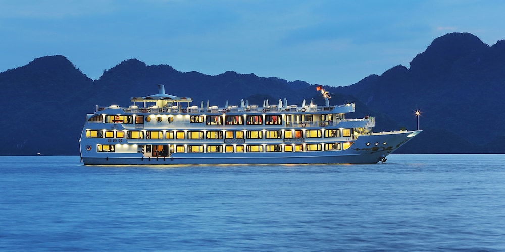 Bigfun Cruises - Cẩm Phả