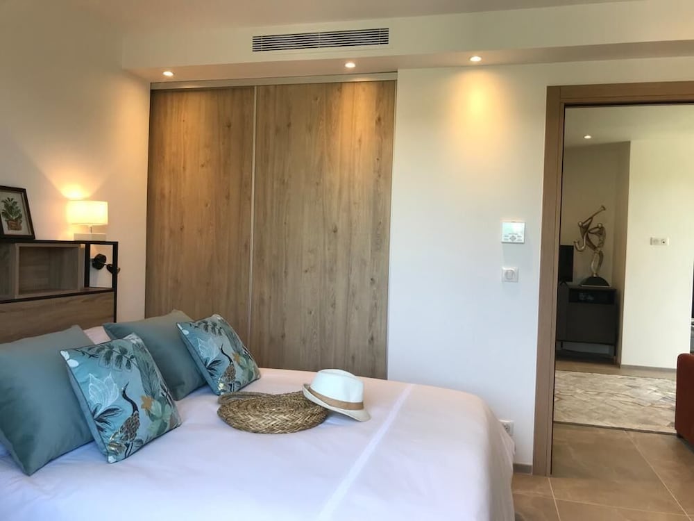 Mougins 15 Mn Cannes 2-room Apartment At The Foot Of The Village Quiet Garden - Mougins