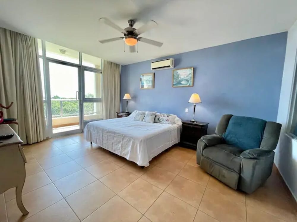 Condo Resort Looking Condo At Coronado Beach - Panama City