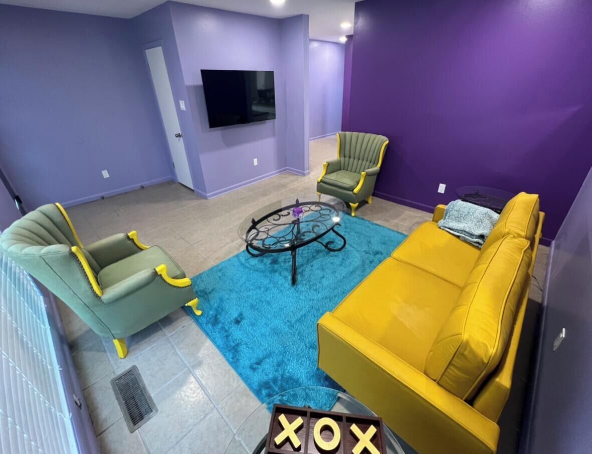 Retro Centrally Located Duplex! - Van Buren, AR