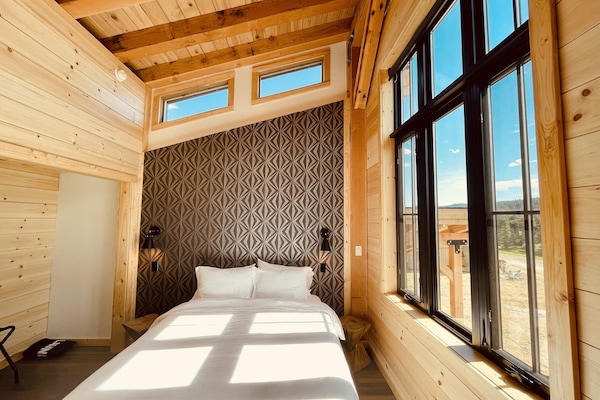 Cabana de Madeira de Luxo, 2 camas queen-size, vista para o vale | Roupa de alta qualidade, camas de colchão viscoelástico
