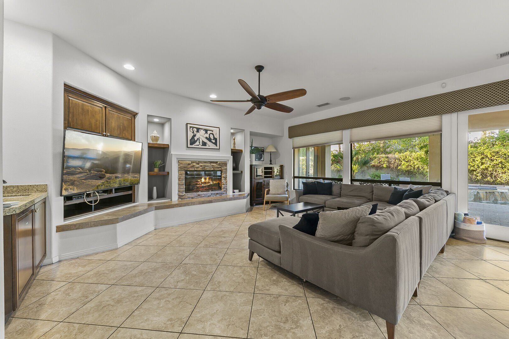 Casa De Amore: Pool, Spa, Casitas, Built-n Bbq! - Coachella, CA