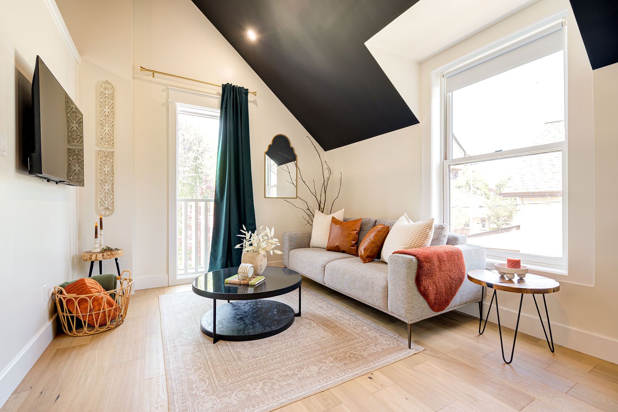 The Willow  | 1 Bed 1 Bath | 2nd Storey Suite - Chicopee