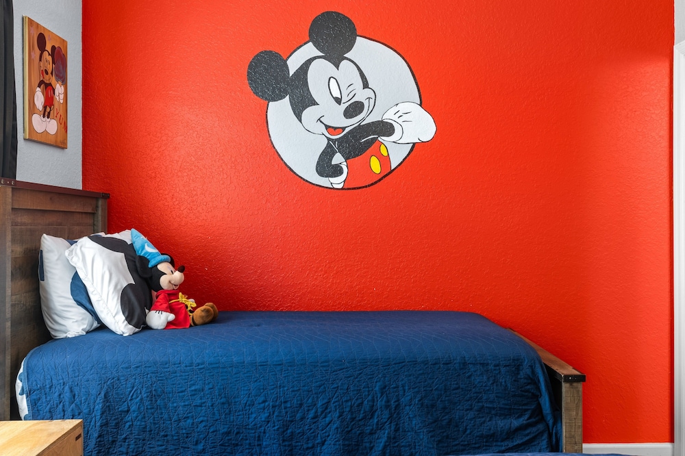 The Wish House, just miles from Disney World - Four Corners | Vrbo