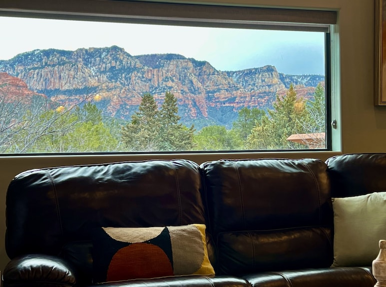Sedona Gem! Wow! Views!! New Barrel Sauna! Spend Holidays In Decorated Home! - Sedona, AZ