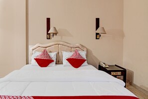 Quarto Twin Deluxe | Secretária, secretária adequada para computadores portáteis