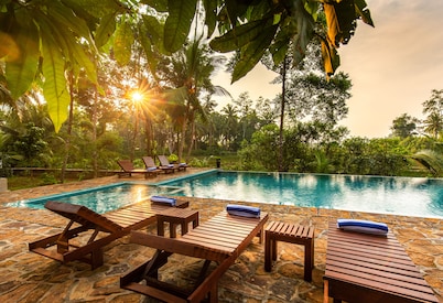 Serenity Boutique Unawatuna