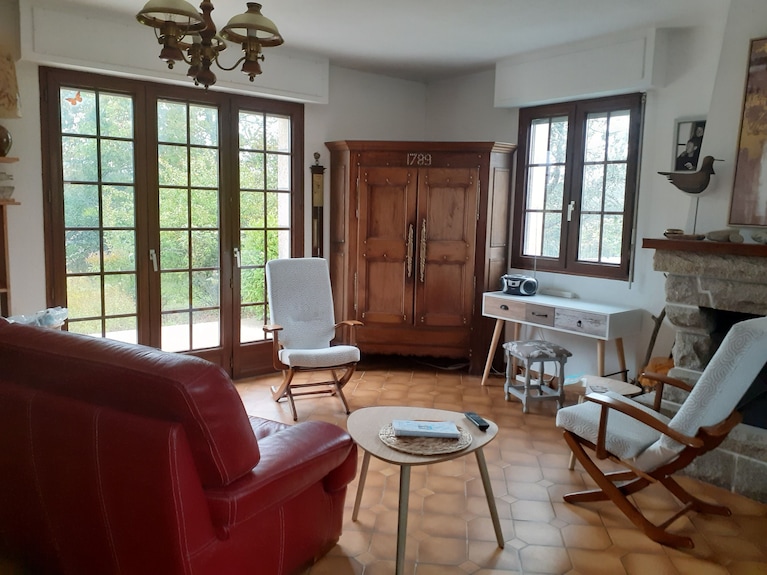 Maison Familiale Avec Un Grand Jardin à 5mn De L'océan. - Trégunc