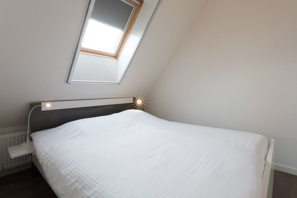 Apartment with balcony on the sunny side, close to nature and beach ...