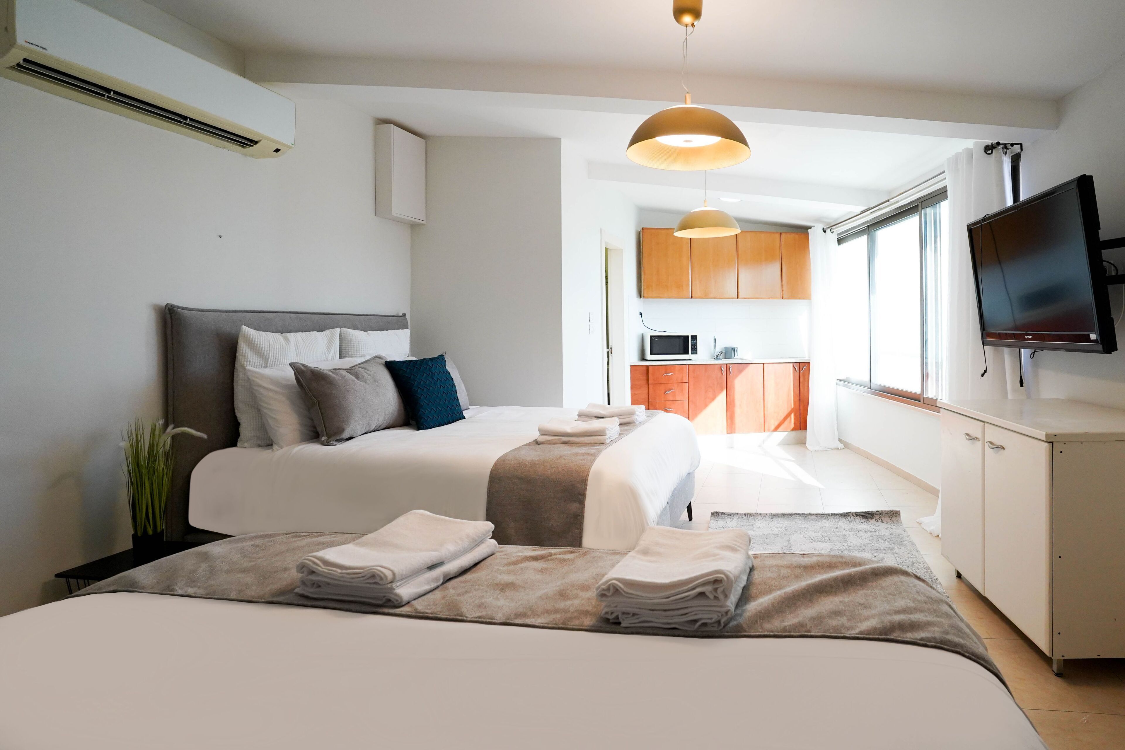 Villa Básica | 8 quartos, cofre no quarto, secretária, quartos insonorizados 