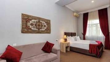 Quarto Duplo ou Twin | Quartos insonorizados, ferro/tábua de engomar, Wi-fi grátis