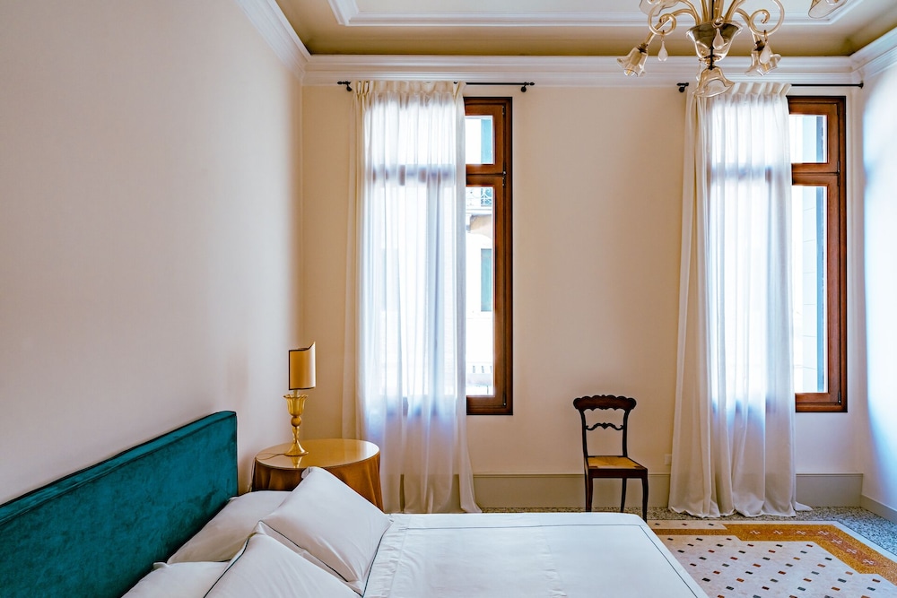 Luxury Piano Nobile apartment, 100m from Piazza San Marco, Venice ...