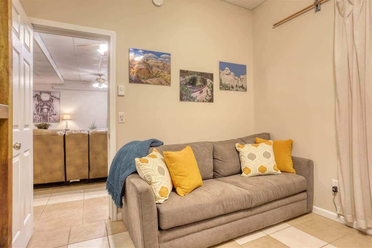 Aces & Eights - Downtown Sturgis With Garage! - Sturgis, SD