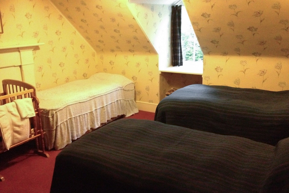 Large 11 bedroom, Scottish Highland Lodge Sleeping 18 - Strathcarron | Vrbo