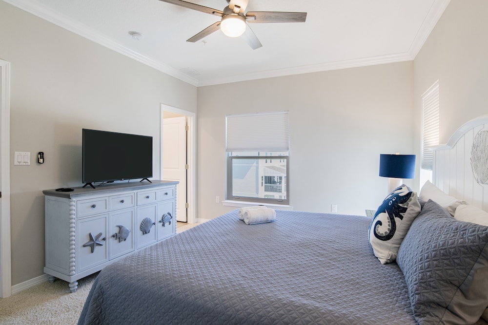 A Dream Getaway: Beautiful Townhome Perfects The Lost Key Lifestyle ...