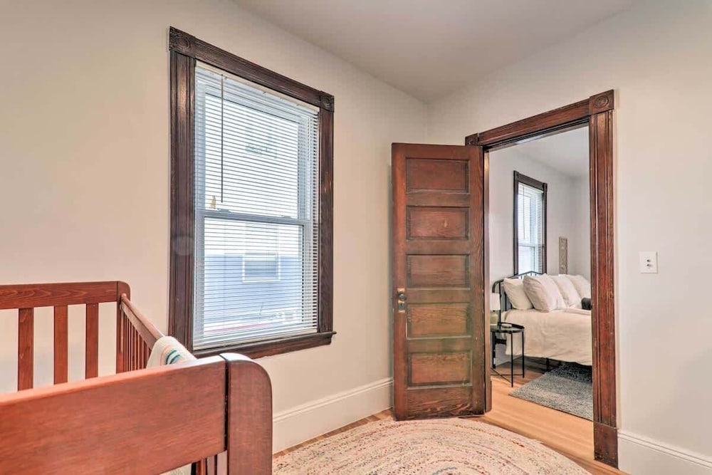 Family-friendly Salem Apt: Near Dtwn Sites! - Beverly, MA