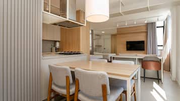Apartamento standard | Cozinha privada | Geladeira, micro-ondas, máquina de café expresso
